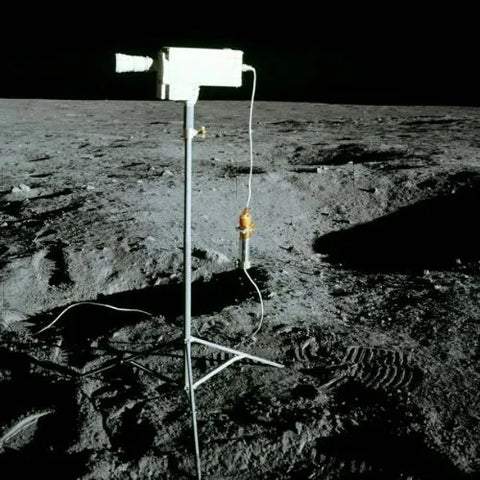 How did NASA broadcast live TV from the Moon? - Primal Nebula