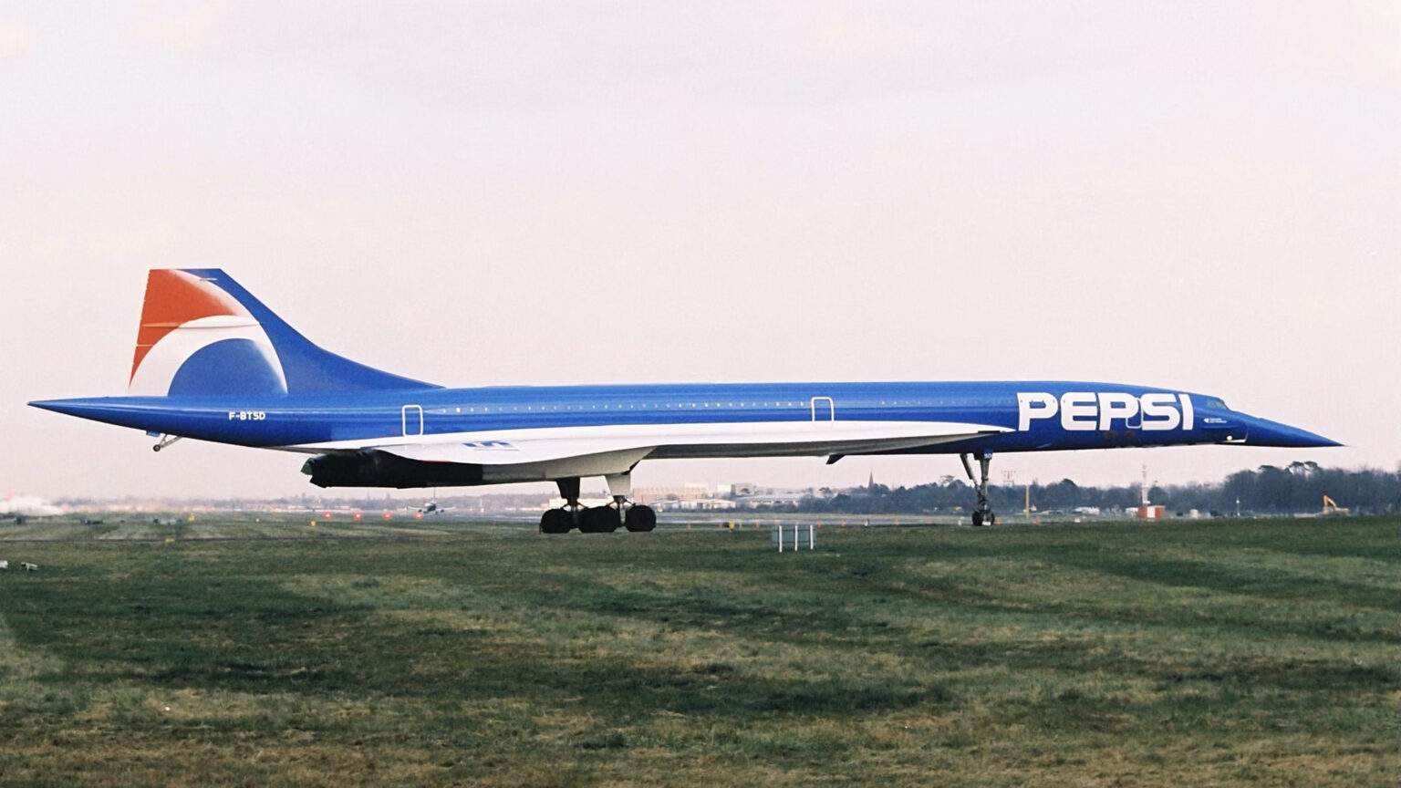 The Pepsi Concorde - Why Blue Paint Caused Problems for Concorde ...